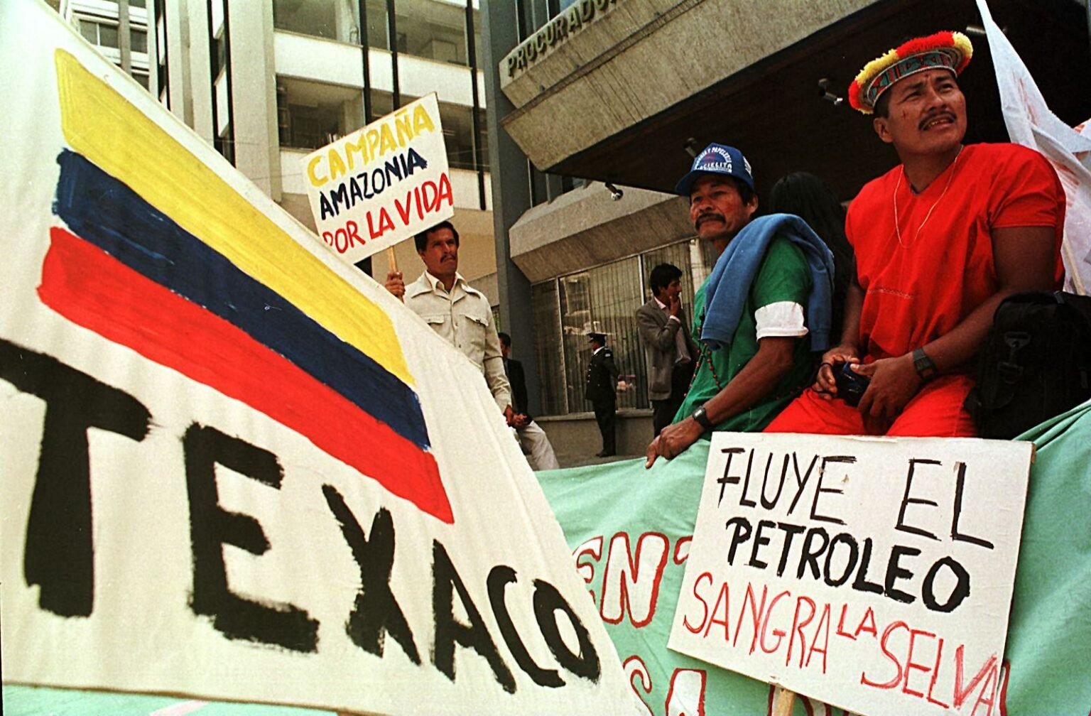 En la Amazonía ecuatoriana, el petróleo amenaza décadas de esfuerzos de ...